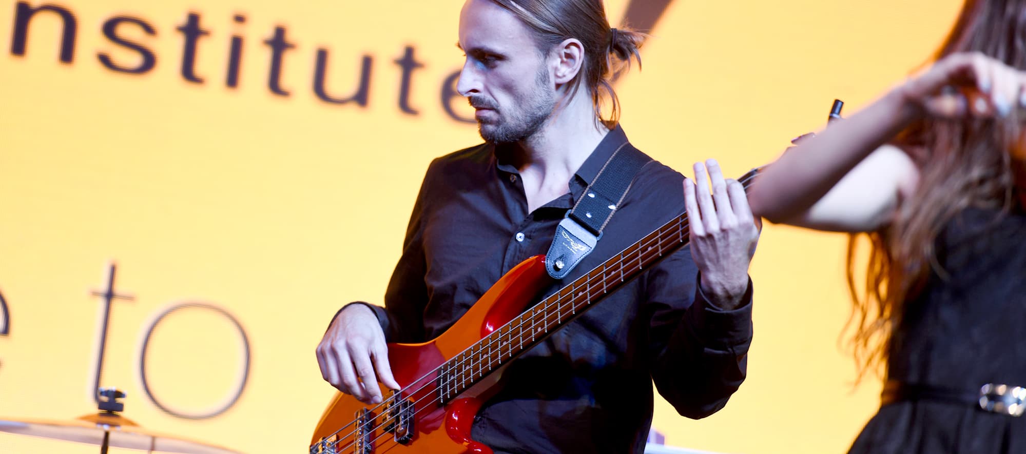 Guitar Classes in Dubai | Guitar Lessons Near Me