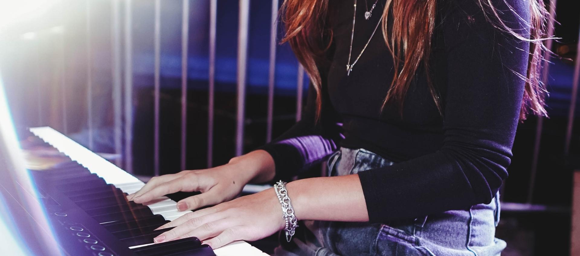 Keyboard Classes Dubai, Abu Dhabi | Keyboard lessons near me