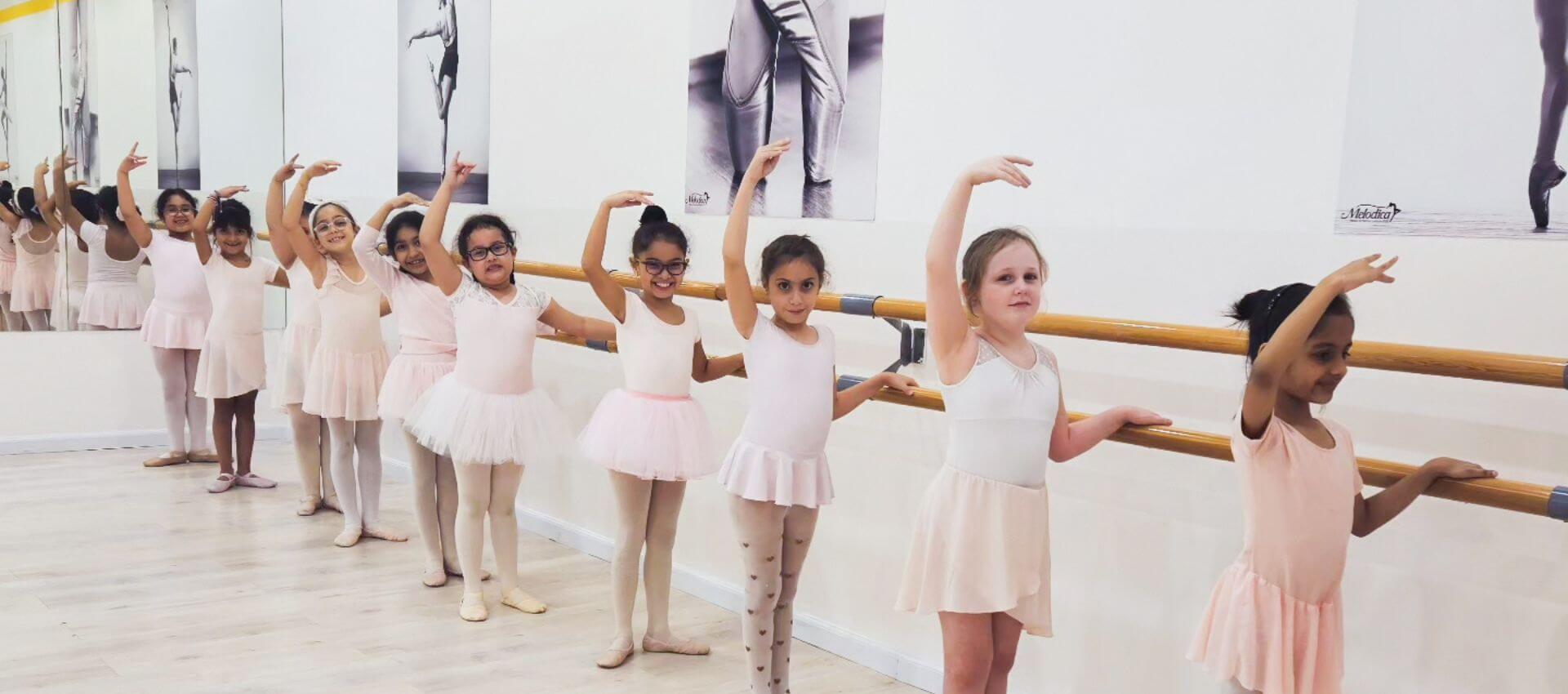 Ballet Classes in Dubai & Abu Dhabi | Ballet Center Near Me